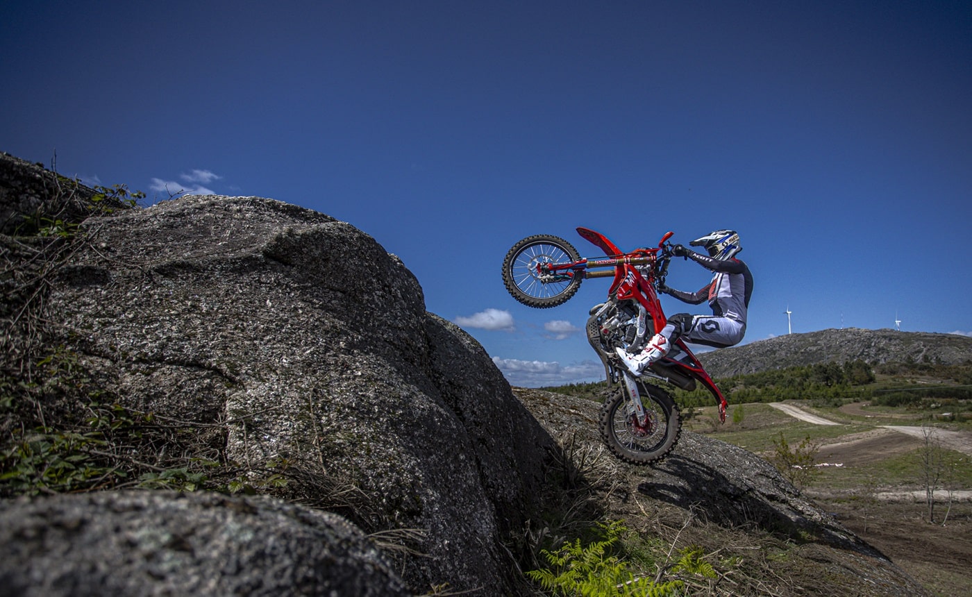 X Legend Evo: the choice of samples